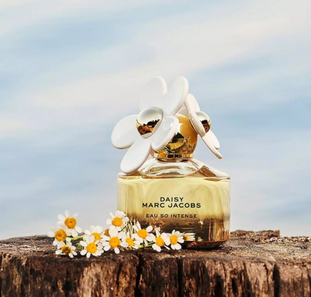 Daisy Eau So Intense Eau de Parfum 100ml - Bargain Hunter UK Deals
